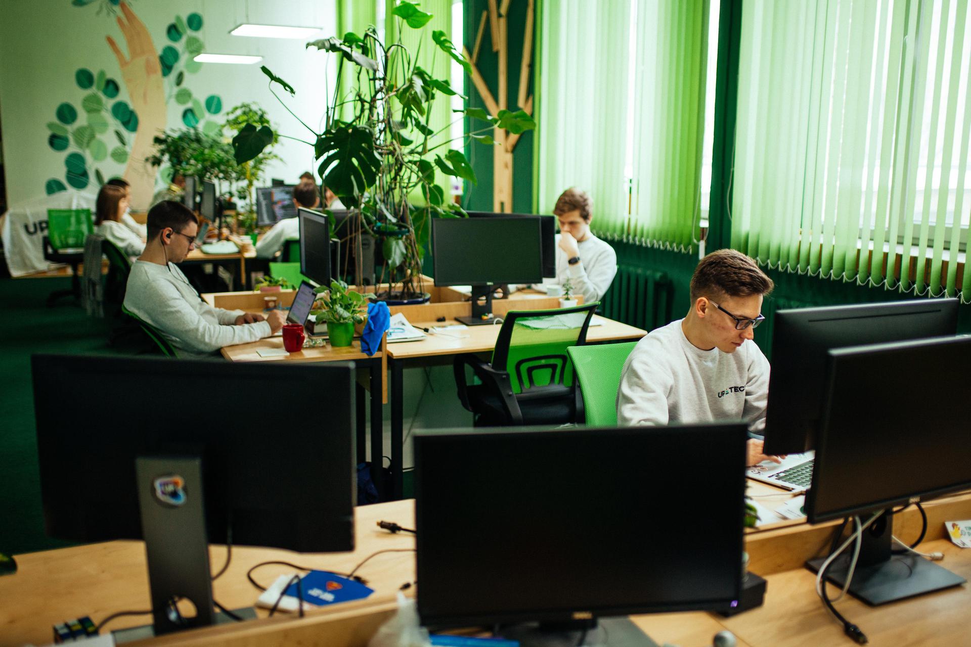 Андрей Бас, Uptech: как открыть IT компанию | MC.today